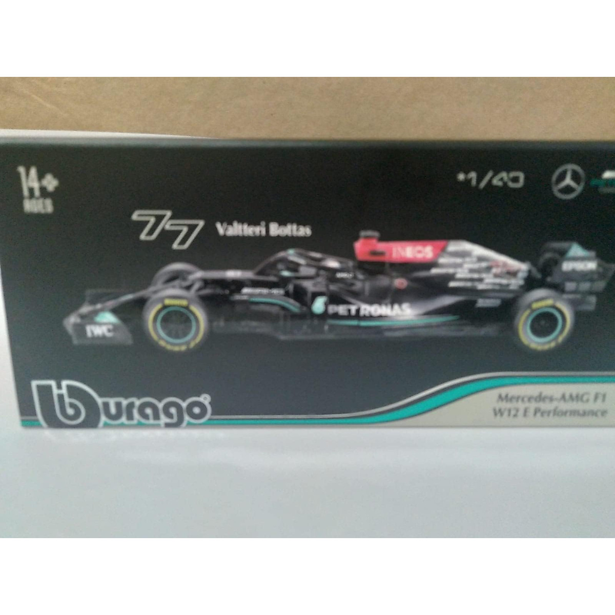 Bburago B18-38058H 1:43 F1 Mercedes AMG W12 E-Performance with Helmet Hamilton, Assorted