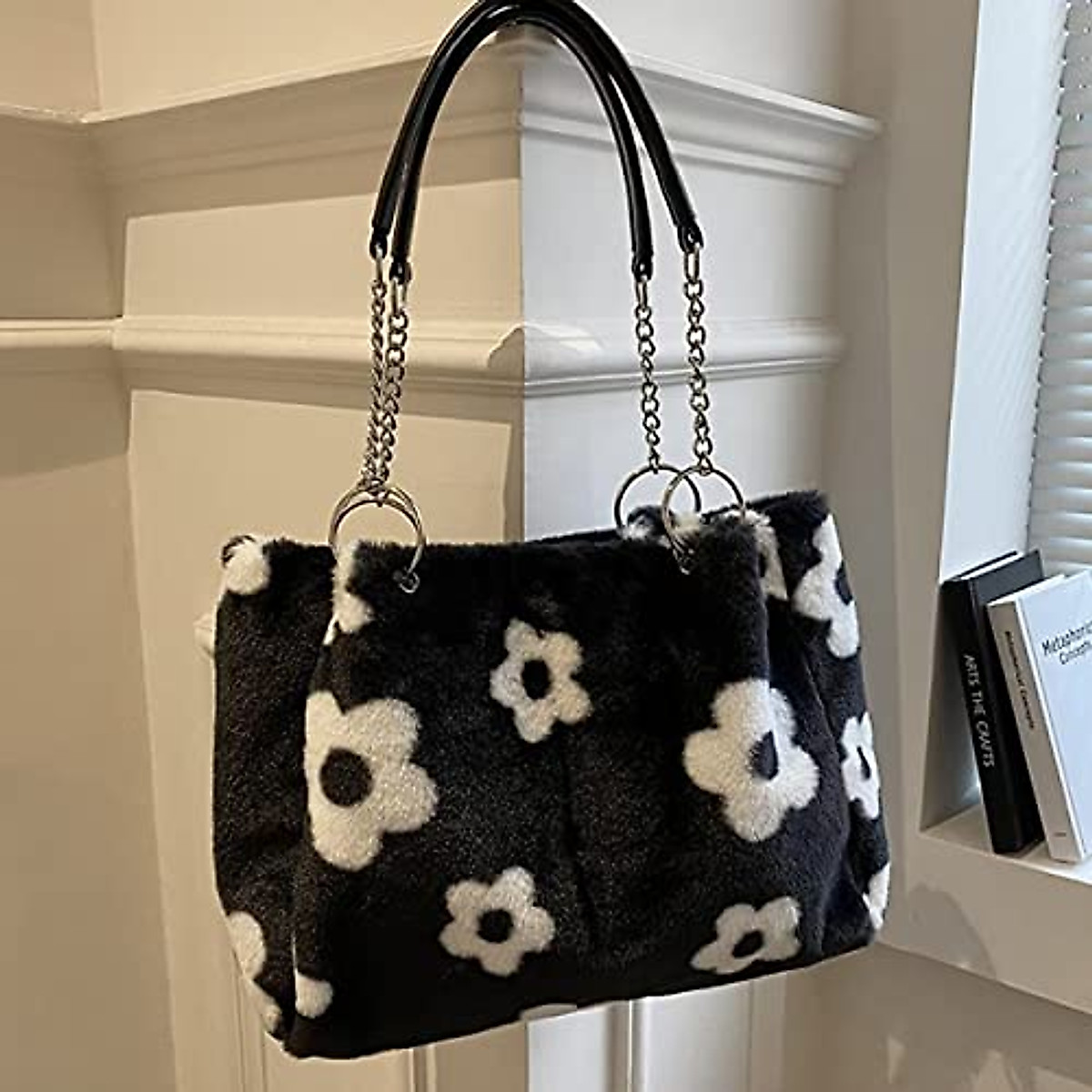 Women Girls Furry Shoulder Bag Fluffy Tote Bag Cute flowers Furry Underarm Bag