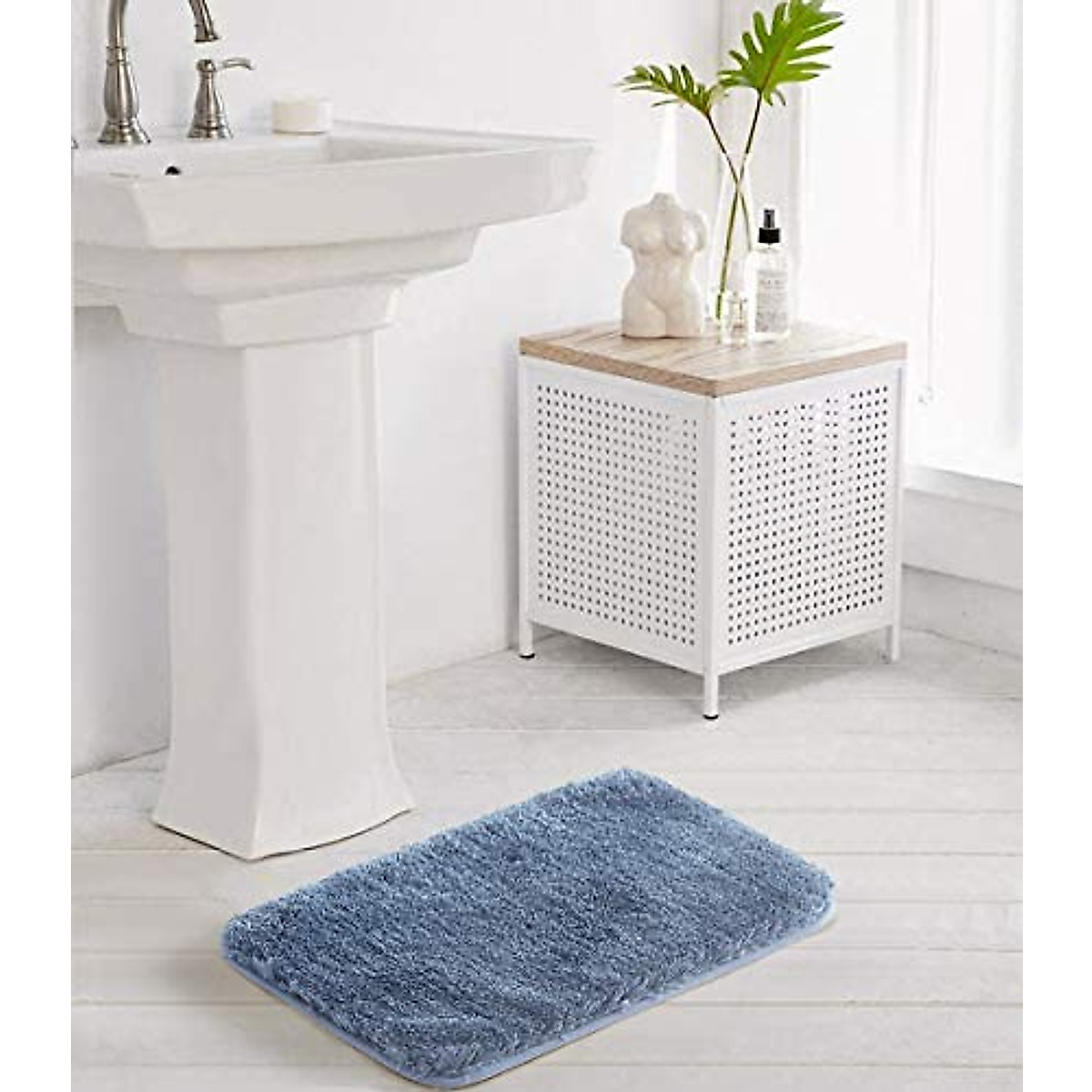 Suchtale Bathroom Rug Non Slip Bath Mat for Bathroom (16 x 24, Blue) Water Absorbent Soft Microfiber Shaggy Bathroom Mat Machine Washable Bath Rug for Bathroom Thick Plush Rugs for Shower