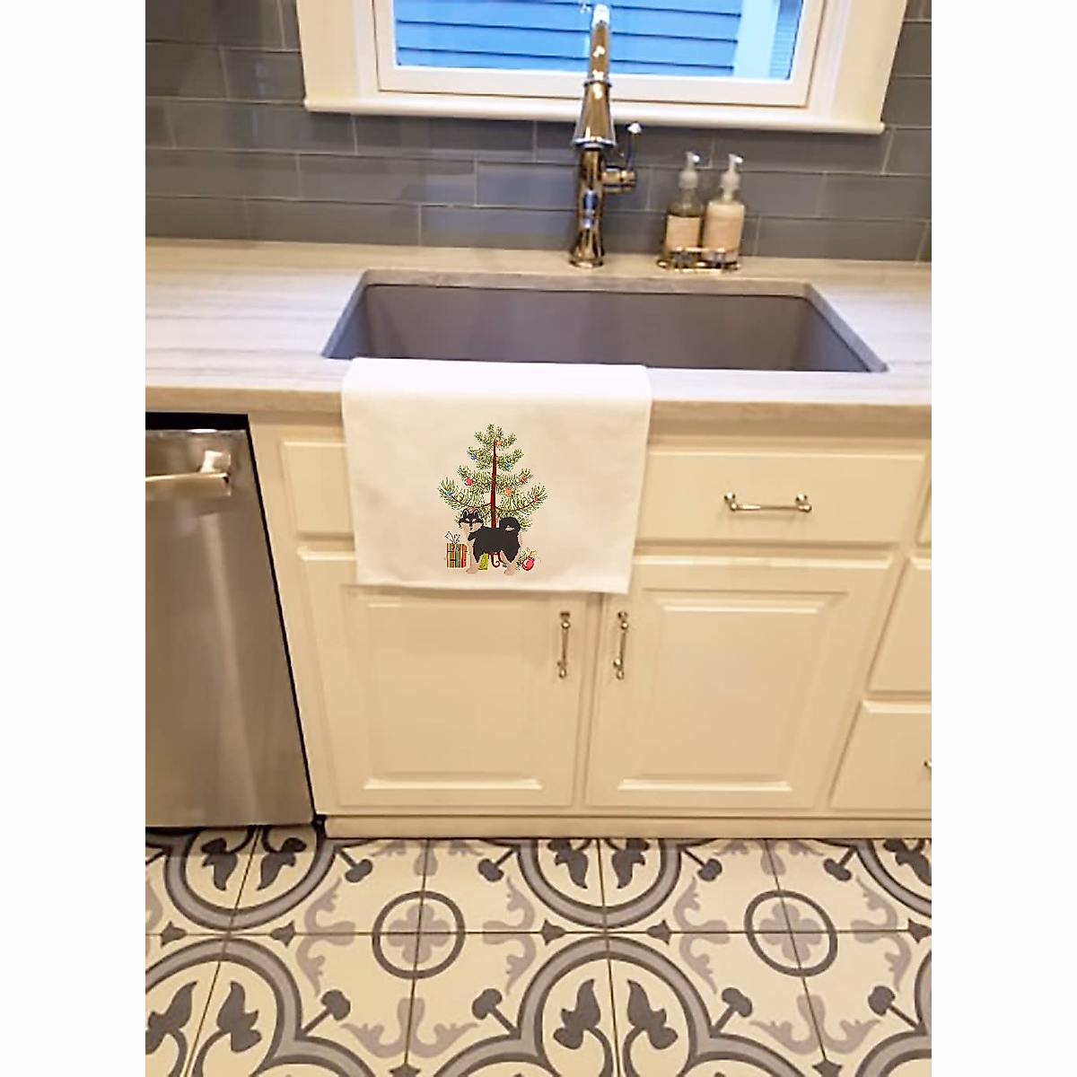 Caroline's Treasures CK3861WTKT Pomsky #1 Christmas Tree White Kitchen Towel Set of 2 Dish Towels Decorative Bathroom Hand Towel for Hand, Face, Hair, Yoga, Tea, Dishcloth, 19 X 25, White