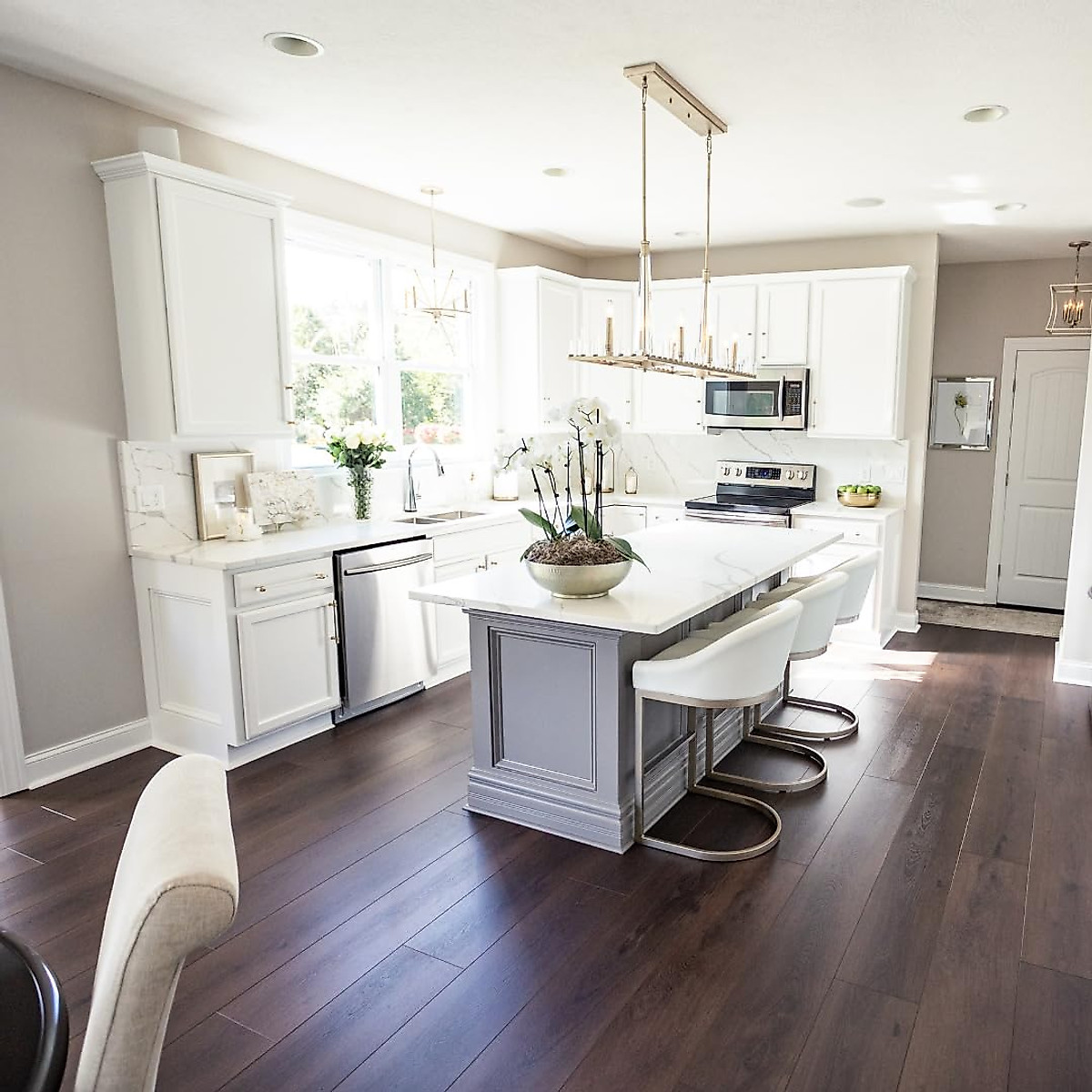 12” Cut Sample Luxury Vinyl Plank Flooring | DIY Click Installation, 40 Mil Wear Layer, Waterproof and Scratch Resistant LVP | Catura Signature