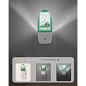 St. Patrick's Day Night Light, LED Plug in Night Light, Green Checkered Board Truck Clover on Wood Night Lights with Dusk to Dawn Sensor Decorative Kids/Adults Nightlight for Bedroom Bathroom