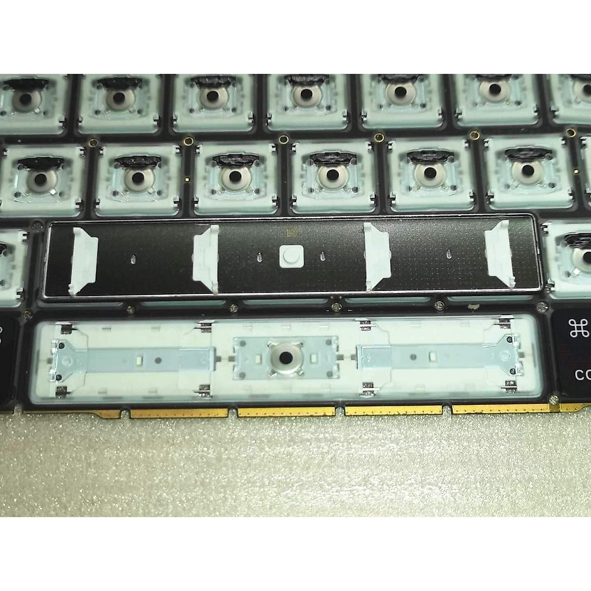 Replacement Spacebar Key Cap and Hinge for MacBook Pro Retina 13" / 15" A1989 A1990 A2159 2018-2019 Year for MacBook Air A1932 2018-2019 Year Keyboard Space Bar Keycap and Hinge