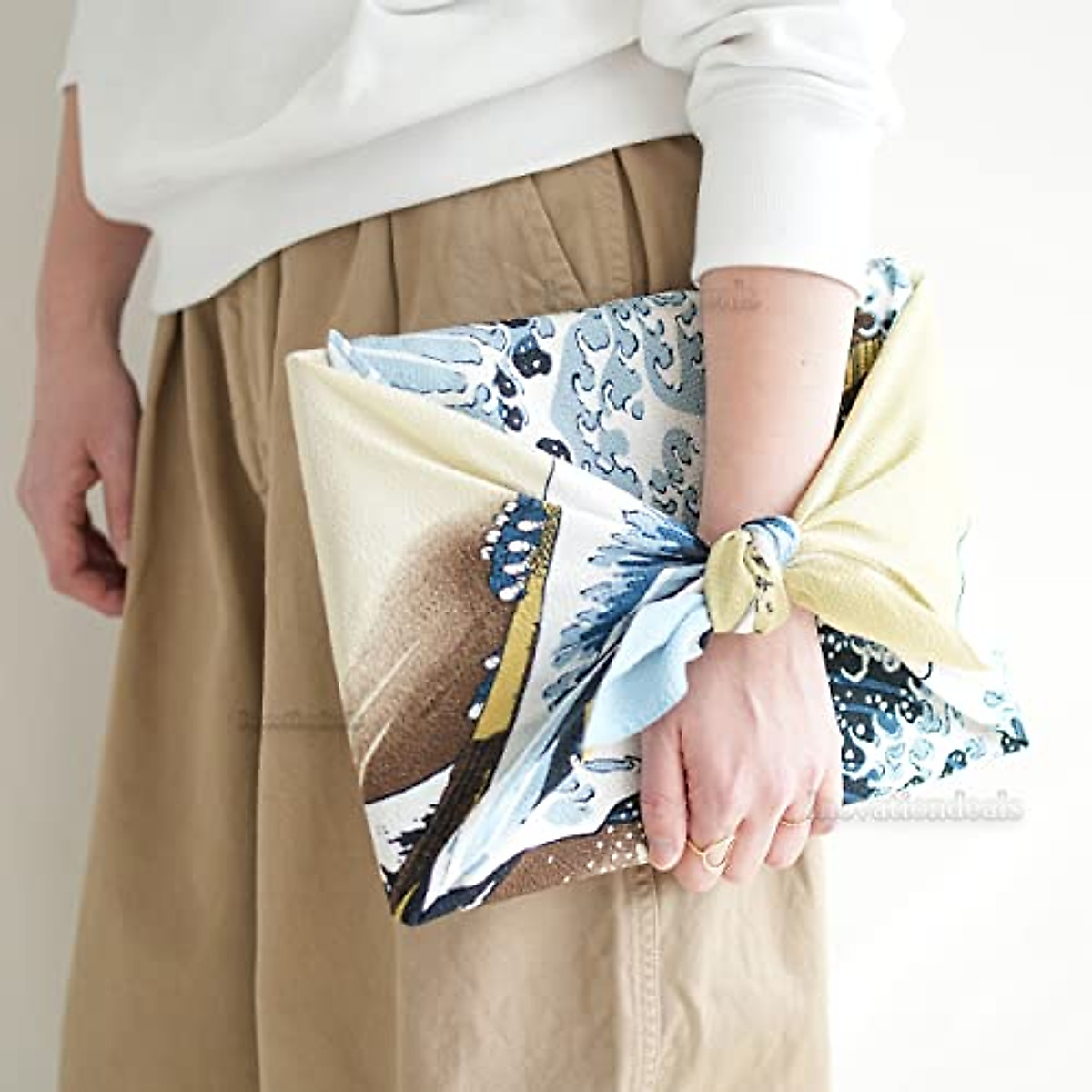 FUROSHIKI Wrapping Cloth Japanese UKIYO-E Design 26.8x26.8 Made In Japan (The Great Wave off Kanagawa)