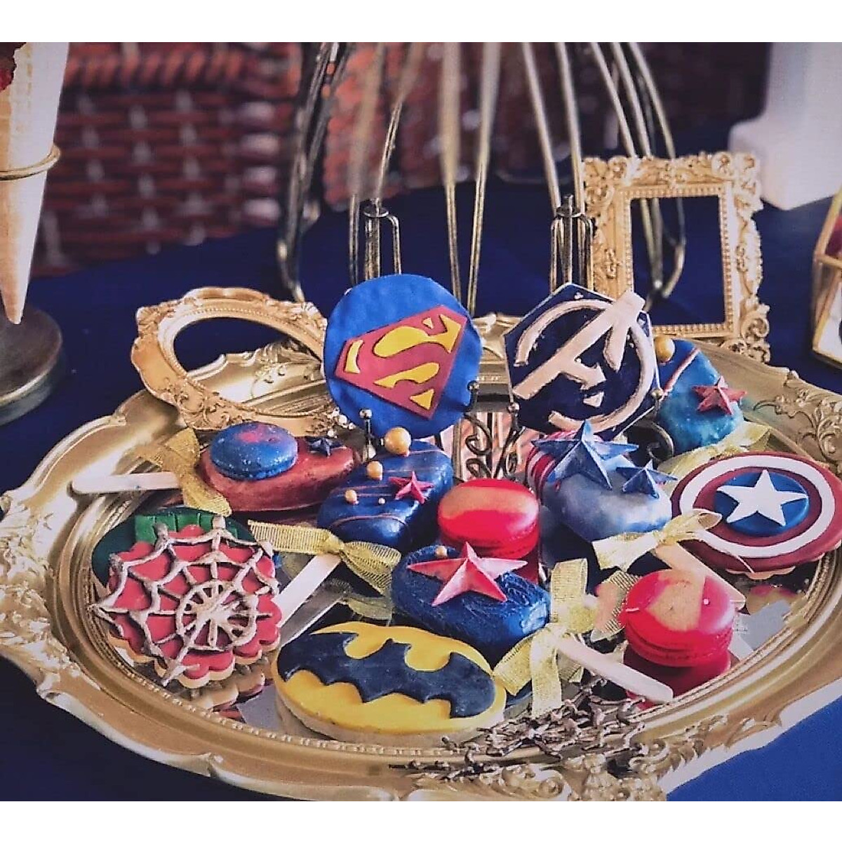 Anyana 4pcs set Super Hero Batman Superman cartoon Cookie impression Cutter pastry stamp biscuit mold Sugarcraft Cake Decoration