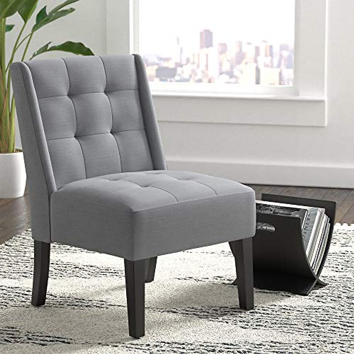 Amazon Basics Modern Tufted Accent Chair with Solid Wood Legs, Grey