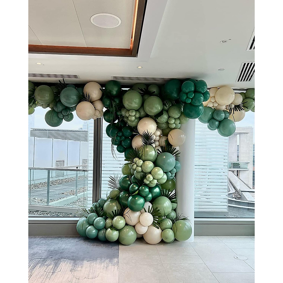 Dark Green Balloons Different Sizes 85pcs Green Balloon Garland Arch Kit 5/10/12/18 Inch Matte Dark Green Latex Balloons for Jungle Safari Party Decor Baby Shower Birthday Party Christmas Decorations