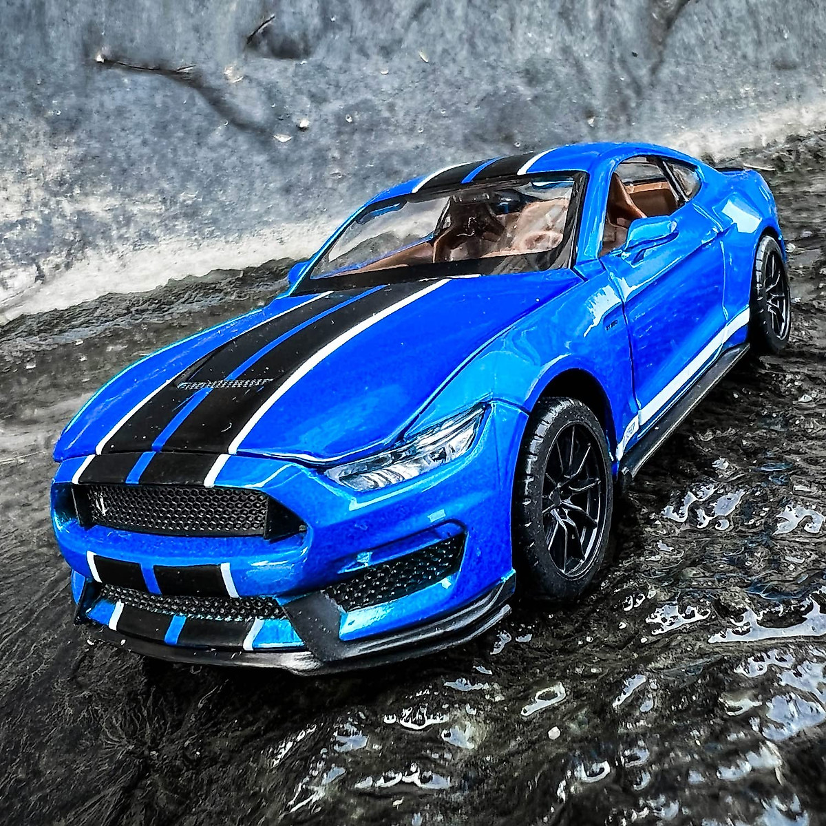 WAKAKAC Diecast Car1/32 Shelby GT350 Model Car Pull Back Collectible Toy Car with Sound and Light Toy Vehicle for Boys Adults Gift (Blue)