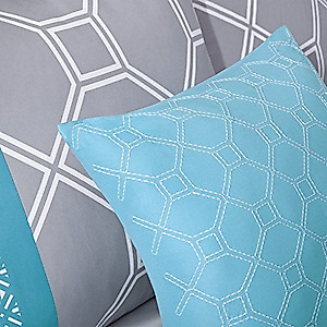 Intelligent Design Clara -All Seasons Comforter Set -5 Piece - Blue - Geometric Pattern - Full/Queen Size - Includes 1 Comforter, 2 Shams, 2 Decorative Pillows - Ideal For Guest Room