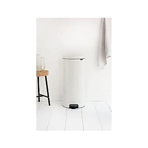 Brabantia New Icon Step Trash Can (8 Gal / White) Soft Closing Kitchen Garbage/Recycling Can with Removable Bucket