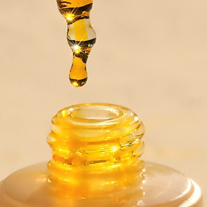 Summer Fridays Heavenly Sixteen All-In-One Face Oil - Hydrating Facial Oil with a Restorative Blend of 16 Non-Comedogenic Oils to Help Condition and Plump Skin (1 Fl Oz)