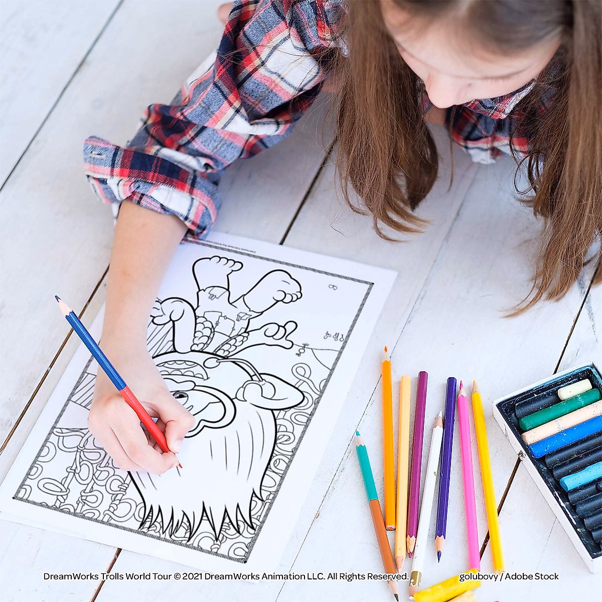 Trolls DreamWorks World Tour 48-Page Coloring and Activity Book with 4 Crayons, 47360 Bendon