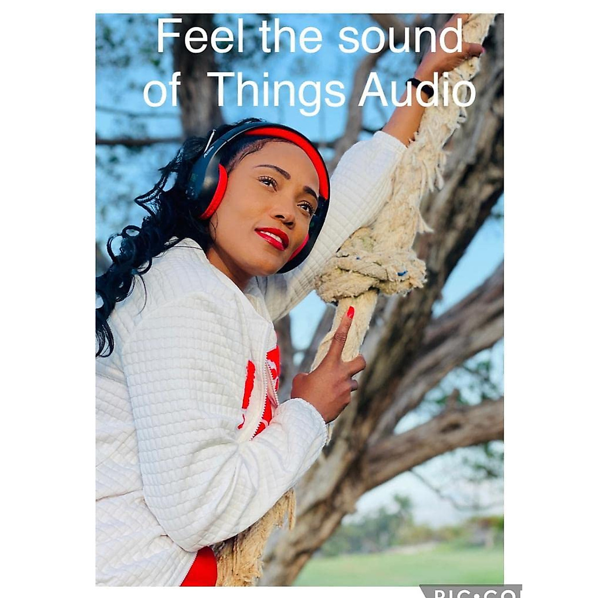 Things Audio Portable Personal FM Radio Headphones Pull-Out Antenna for Great Reception, Walking, Jogging, Relaxing, School, Talk Radio - Powered by 2AA Batteries (Not Included) (Black & Red)