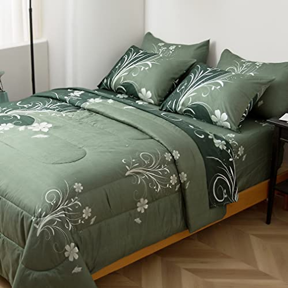 MUGINYU Botanical Comforter Set Queen Size,Dark Green with White Floral 7 Piece Bed in A Bag All Season Reversible Patchwork Bedding Set
