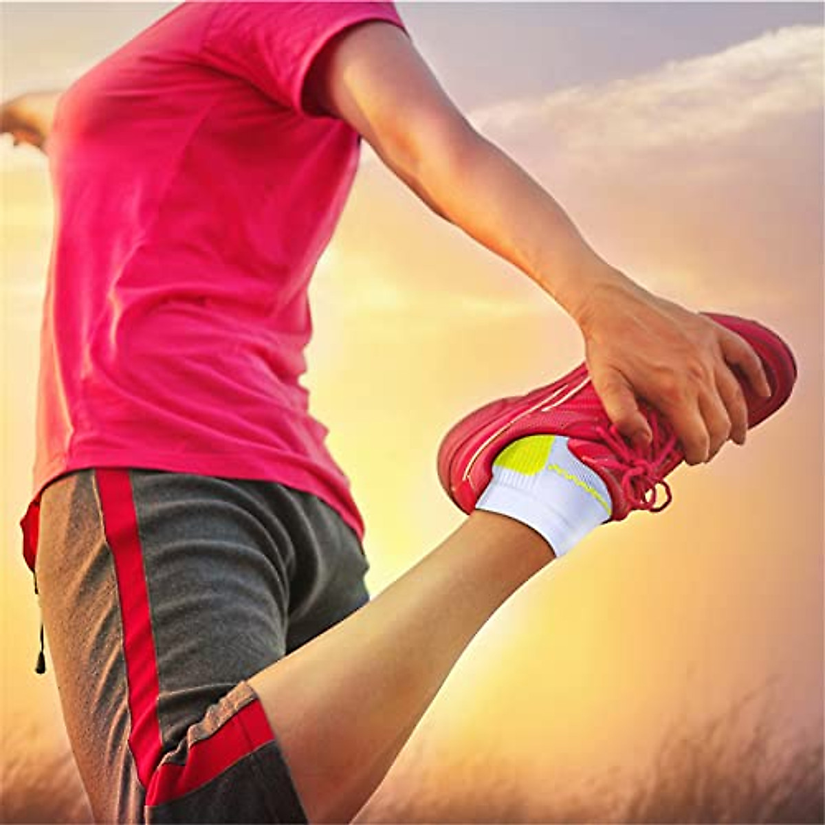 QUXIANG Compression Socks for Women & Men Circulation 3/6/7 Pairs Arch Ankle Support 15-20 mmHg Best for Running Cycling (Multi 01, S/M)