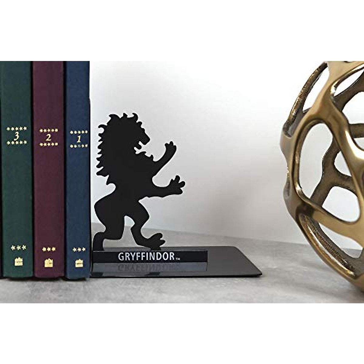 Harry Potter Metal Bookends - Black Hogwarts House Gryffindor Diecast Design - Decorative Book Holder - Home, Office, Kitchen, Room Decor - Books Collection Display for Shelves - Desk Accessories Set