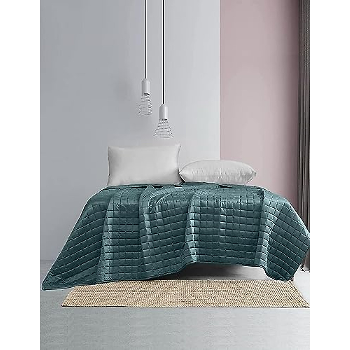 YnM Exclusive Kids Cooling Weighted Blanket, Smallest Compartments with Glass Beads, Bed Blanket for One Person of 60lbs, Ideal for Twin Bed (41x60 Inches, 7 Pounds, Sea Grass)