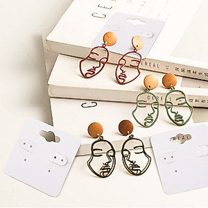 jijAcraft 100Pcs Earring Cards - 2" Kraft Earring Display Cards for Selling - Blank Paper Cards with 6 Holes for Earring Display Holder - Hanging Display Cards for Earring, Jewelry DIY Crafts(2"x 2"）