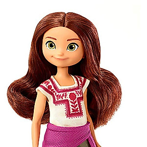 Mattel Spirit Untamed Lucky Doll (Approx. 7-in) & Spirit Horse (Approx. 8-in), with Long Mane, Trough, Hay, Brush, Apple Treat & Carrots, Great Gift for Ages 3 Years Old & Up