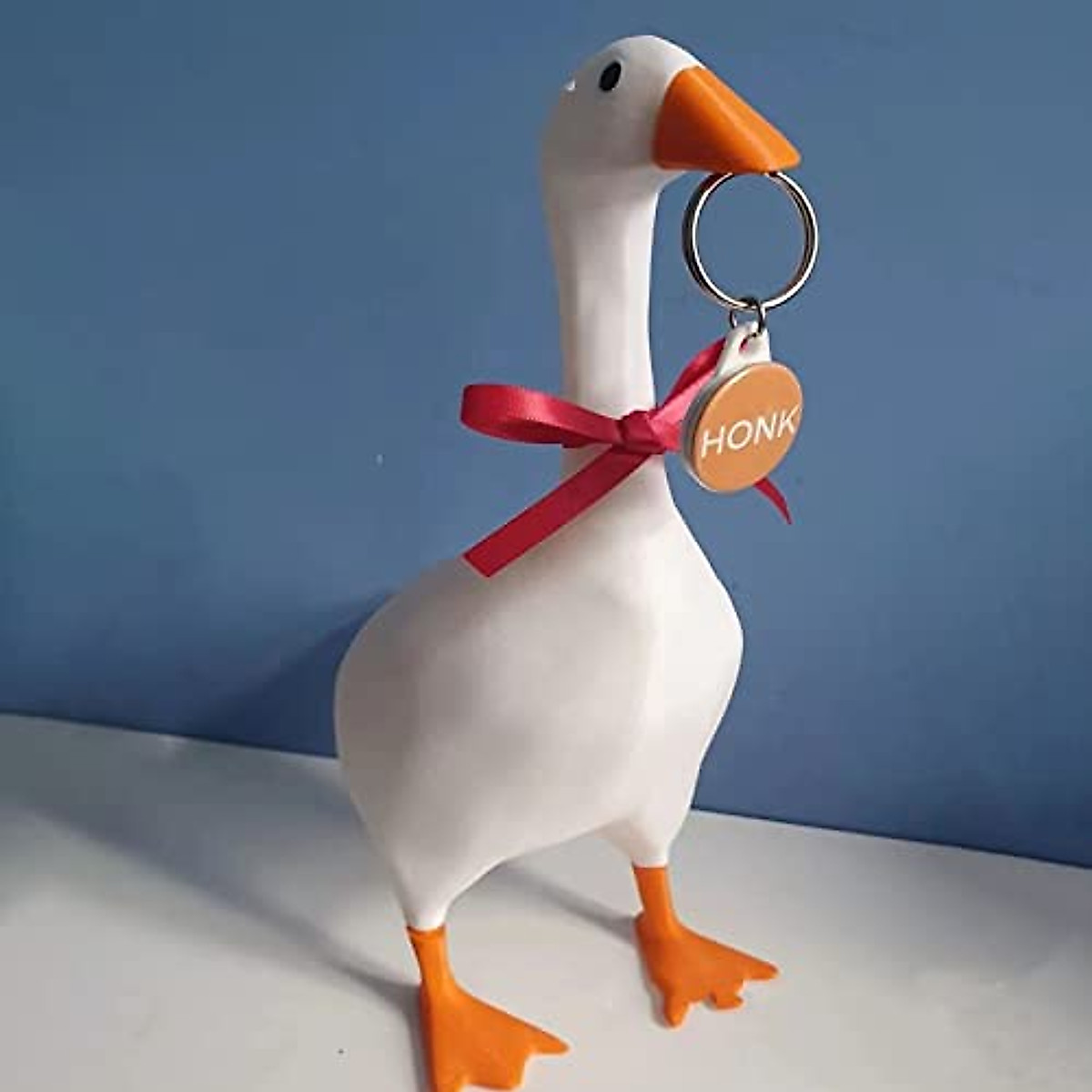 TOKZON Goose Magnetic Key Holder, Resin Goose Statue, Magnetic Tool Holder Home Decoration, Cute Animal Figurines Keys Holder,