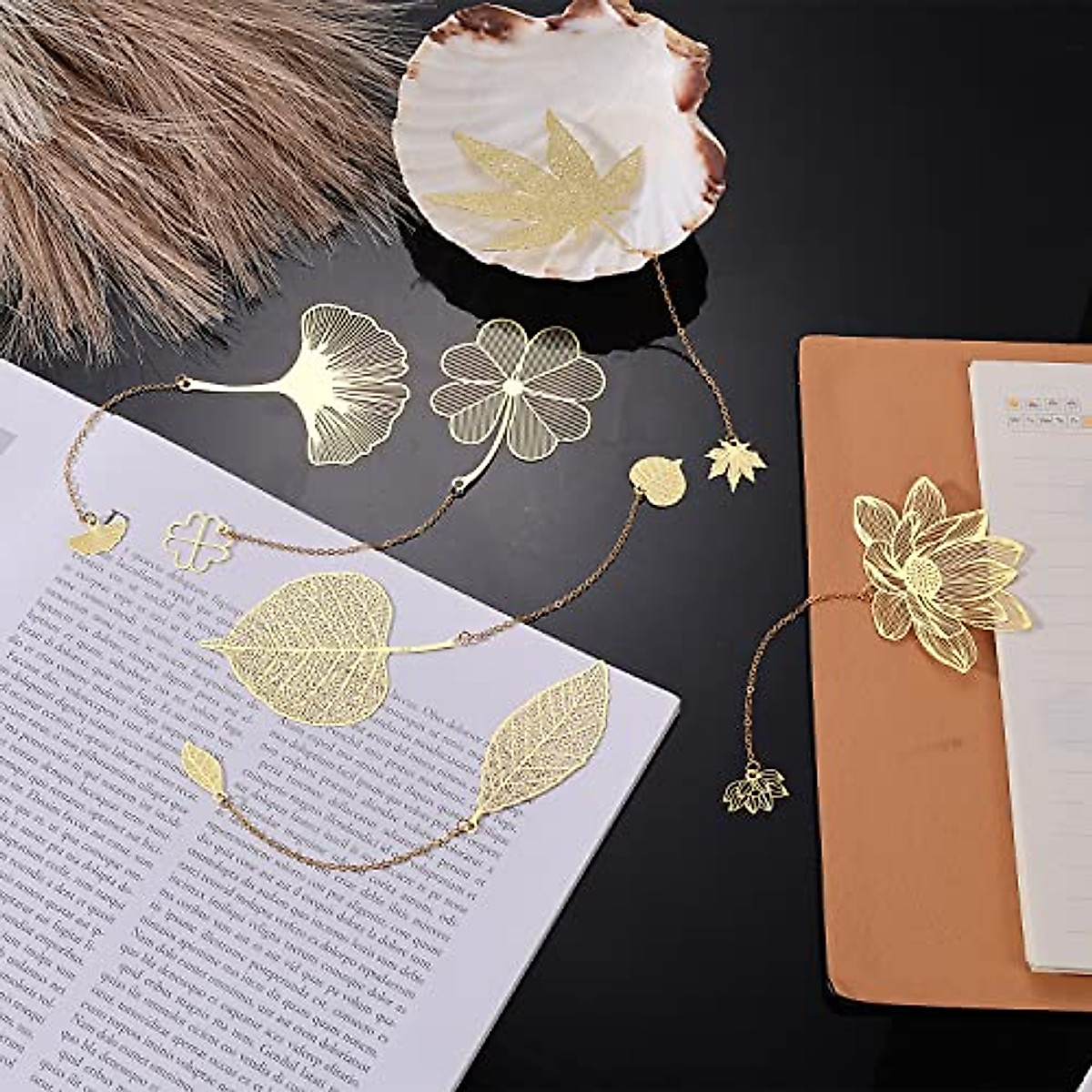 6pcs Metal Leaf Bookmarks, Hollow Metal Bookmarks with Chain or Pendant Bookmarks Metal for Book Lovers Men Women