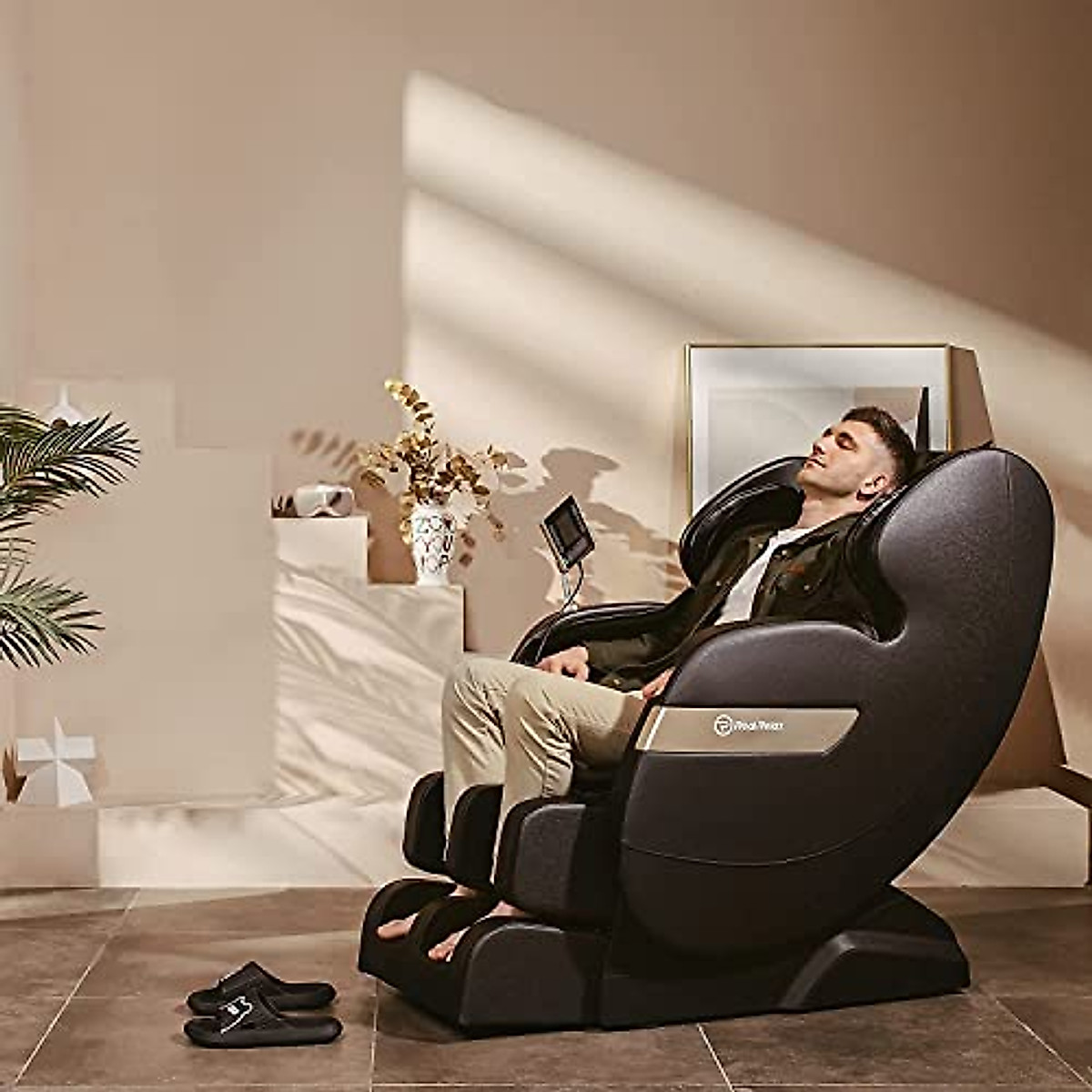 Real Relax 2025 Massage Chair of Dual-core S Track, Full Body Massage Recliner of Zero Gravity with APP Control, Black