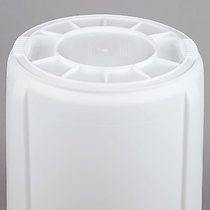 Rubbermaid Brute Round Trash Can 10 Gallon, White