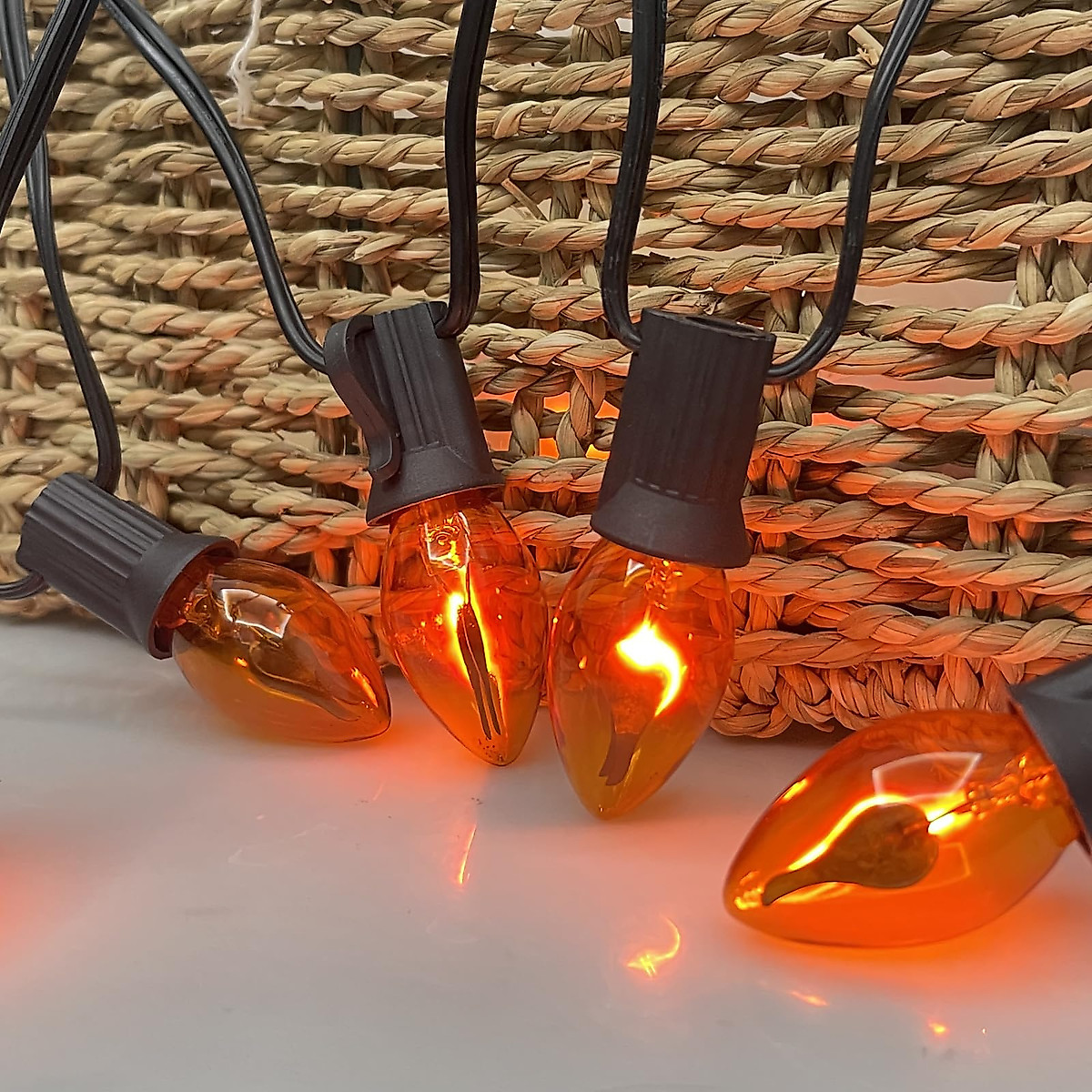 Pallerina 25 Pack Orange Flame Light Bulbs,120V 1W Orange Light Candle Light Bulbs with E12/C7 Candelabra for Chandeliers, Ceiling Fan Lights,Wall Sconces,Halloween Decorations