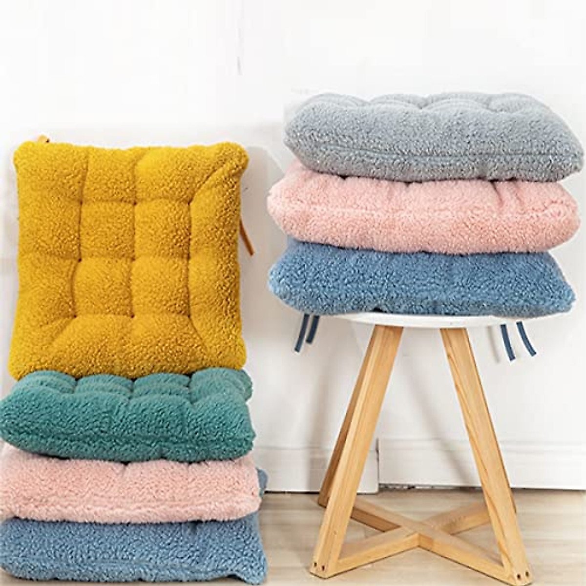 Kitchen Chair Seat Cushion,Dining Room Chair Cushions,Soft Square Chair Pads Comfort Fleece Chair Cushion,Warm Lambs Wool Seat Pad for Kitchen Dining Living Room Office Chair Ivory 20''x20''x4''