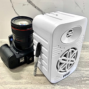 PyleUsa Indoor Outdoor Speakers Pair-500 Watt Dual Waterproof 5.25” 2-Way Full Range Speaker System w/ 1/2”High Compliance Polymer Tweeter - in-Home, Boat, Marine,Deck,Patio,Poolside (White) PDWR55WT