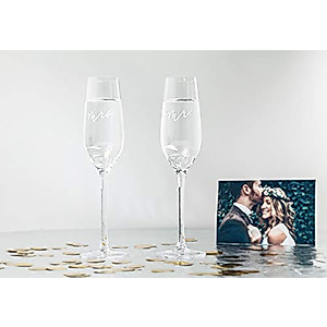 Pearhead Mr. & Mrs. Champagne Flute Set, Wedding Toasting Glasses, Wedding Champagne Glasses, His and Hers Wedding Day Glasses, Wedding or Bridal Shower Gift Idea
