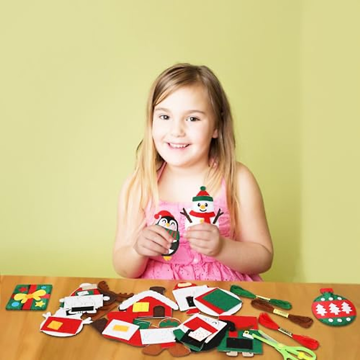 16 Sets Merry Christmas DIY Stuffed Craft Kit Christmas Sewing Kit Xmas Tree DIY Sewing Set for Beginners Snowman Educational Gift Set for Boys and Girls Xmas Felt Ornaments Decorations for kids