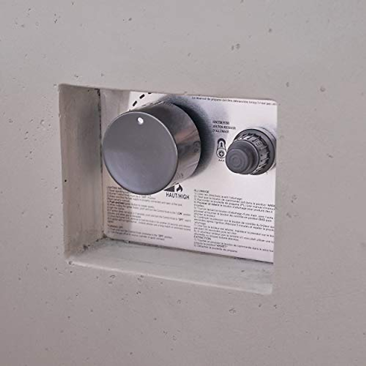 Leo Outdoor 31" Square Light Weight Concrete Gas Burning Fire Pit, Light Gray