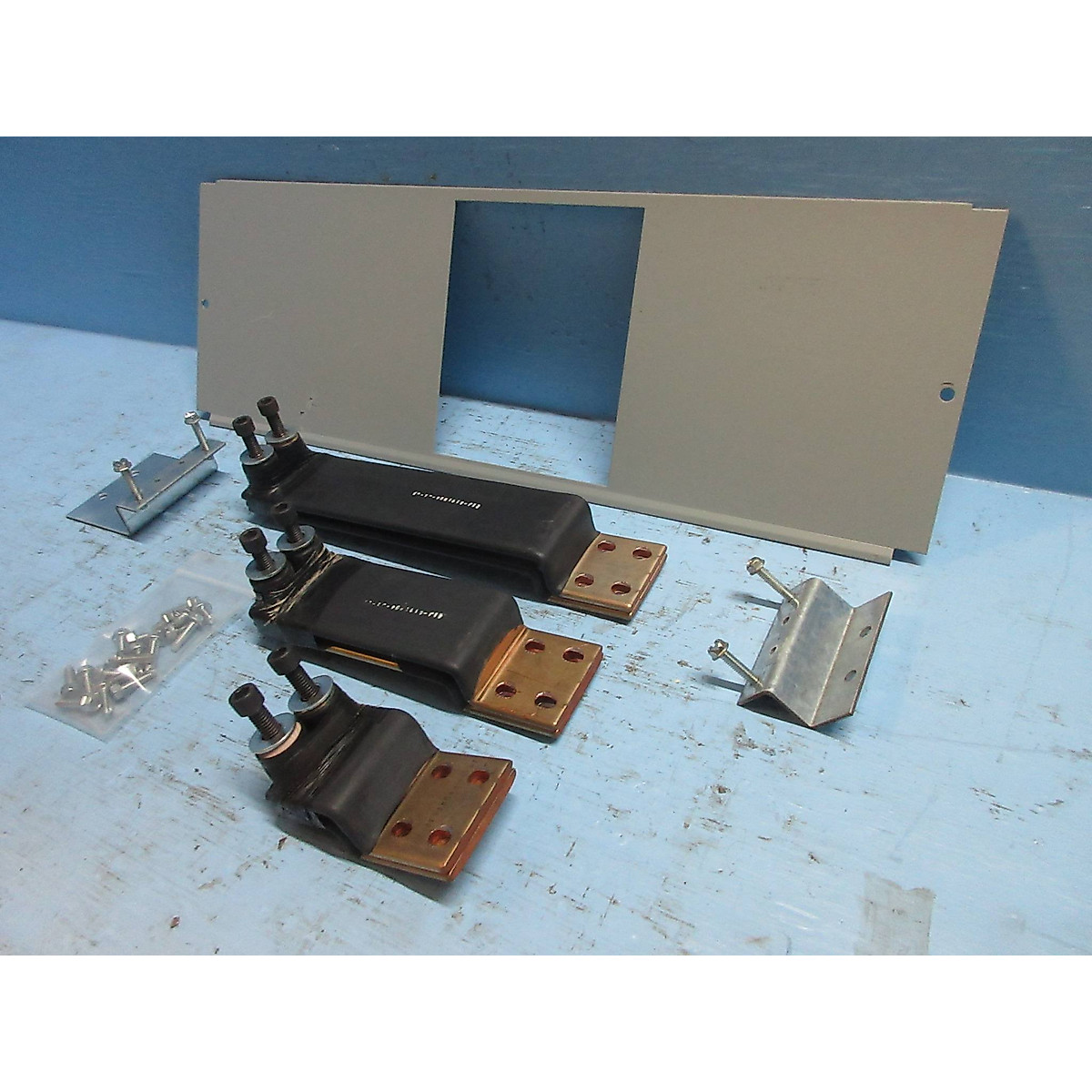 Eaton KPRL4ND 1200A Breaker Connector Kit PRL Mounting Hardware Pow-R-Line 1200