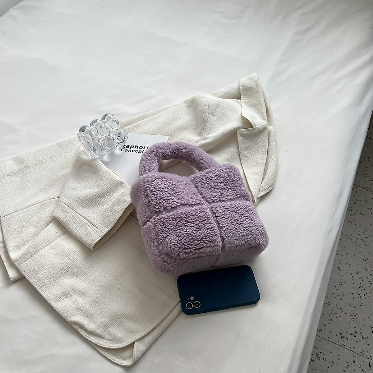 Flat Heart Background with Two Loving Frongs on a Lilly Pad Surround with Small Hearts Lollipop Candy Mold V236