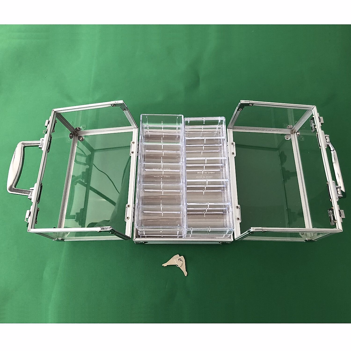 Yuanhe 600 Chip Clear Acrylic Poker Chip Locking Carrier-Includes 6 Chip Racks