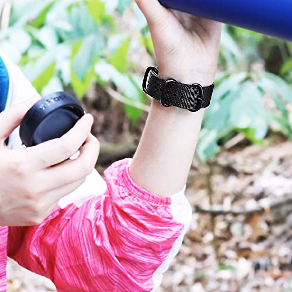 Fintie Band Compatible with Gear S2, Soft Woven Nylon Adjustable Replacement Sport Strap with Adapters Compatible with Samsung Gear S2 SM-R720 SM-R730 Smart Watch (Black)