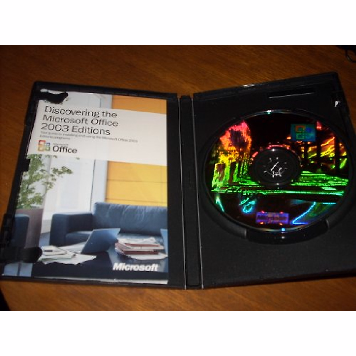 Microsoft Office Standard Edition 2003 Software (2000/XP) CD and User Guide in original clamshell case