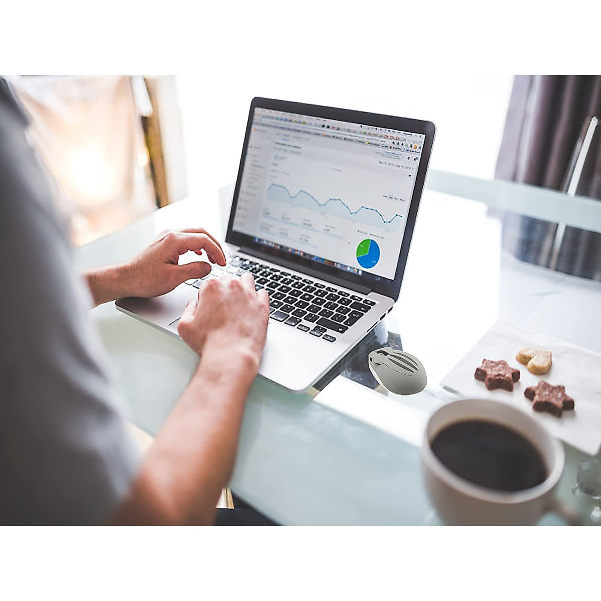 Wireless Mouse Cute Cartoon Hamster Shape Mini Silent Click Ergonomic Design 2.4G USB Portable Cordless Mouse 1200 DPI Small Mice for Notebook/MacBook/PC/Laptop/Computer for Kids Girl Gift (Grey)