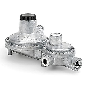 Stanbroil Horizontal Two Stage Propane Regulator, Outlet 3/8 inch Female NPT and Inlet 1/4 inch Female NPT
