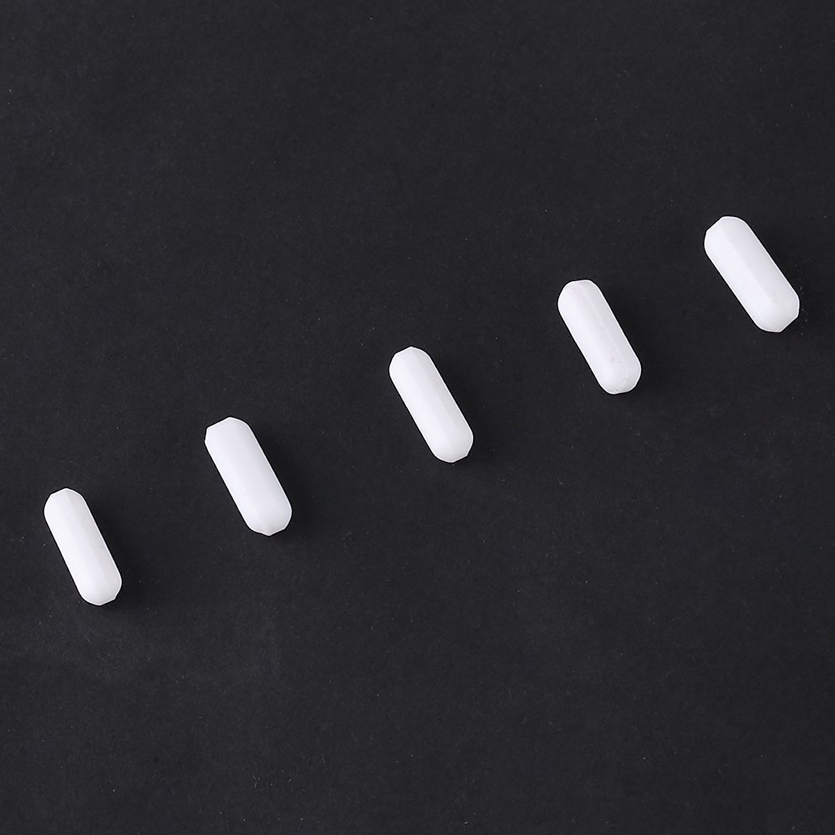 5Pcs Type-C Stir Bars,5 * 15mm Magnetic PTFE Stir Bar,Lab Mixing Blending Equipment,High Temperature and Resistance,Low Temperature Resistance,No Adhesiveness,for Magnetic Mixer