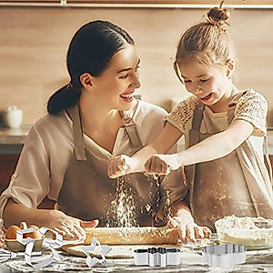 Moukiween Graduation Cookie Cutter Set -Graduation Cap, Diploma, Medallion ,Star,Gown,Plaque Frame,Shooting Star Cookie