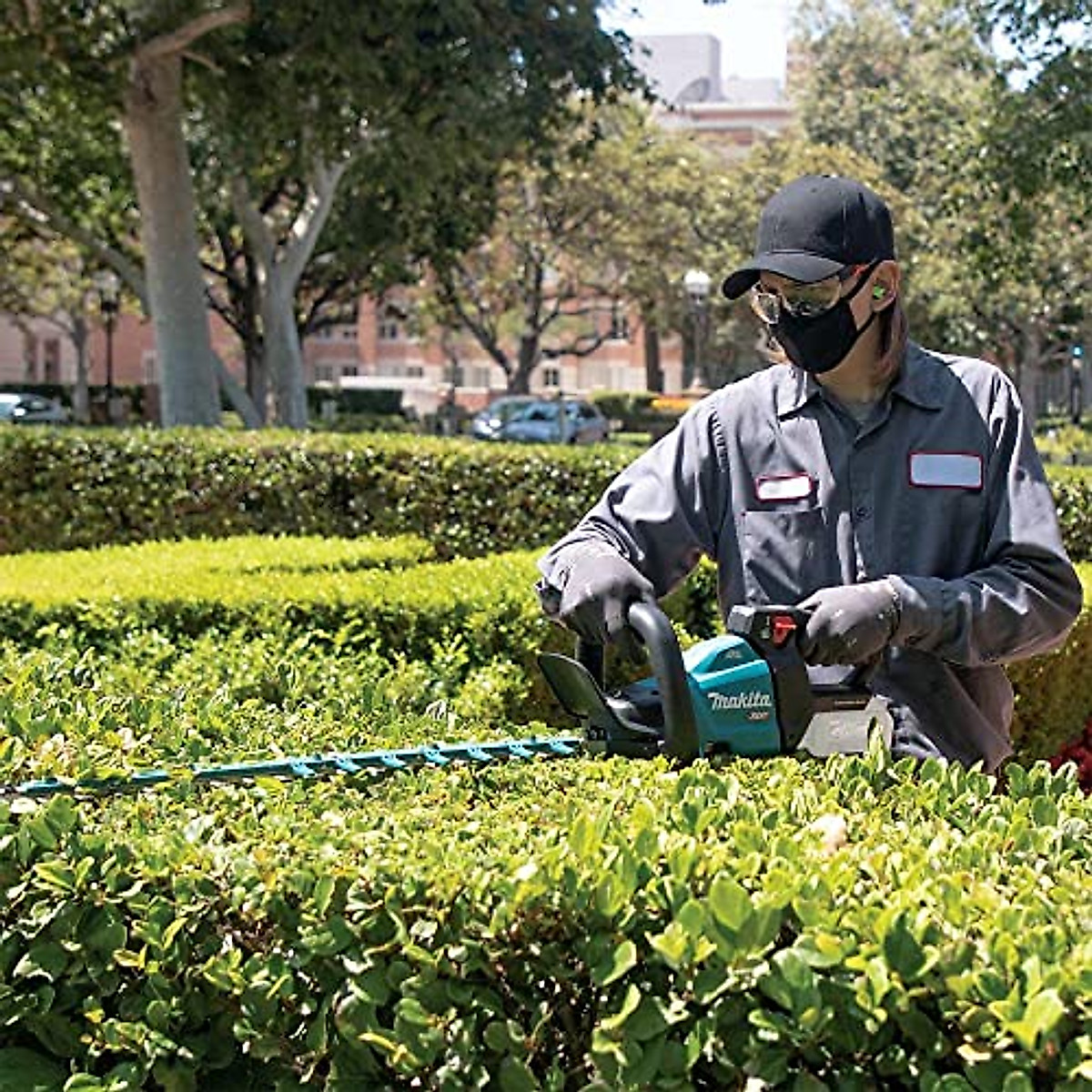 40V max XGT® Brushless Cordless 30" Hedge Trimmer, Tool Only