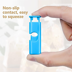 4Pcs Bread Bag Seal Clip Squeeze and Lock Bread Bag Clips for Food Storage, Reusable Easy Squeeze & Lock for Snack Food Bread Bag, Plastic Bag Clip Strong Moistures-Proof Fresh-Keeping Sealing Clip