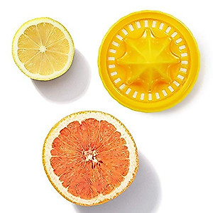 lemon squeezer,Juicer Squeezer,Orange ABS Non-slip lime Squeezer with Strainer and Built-in Measuring Cup