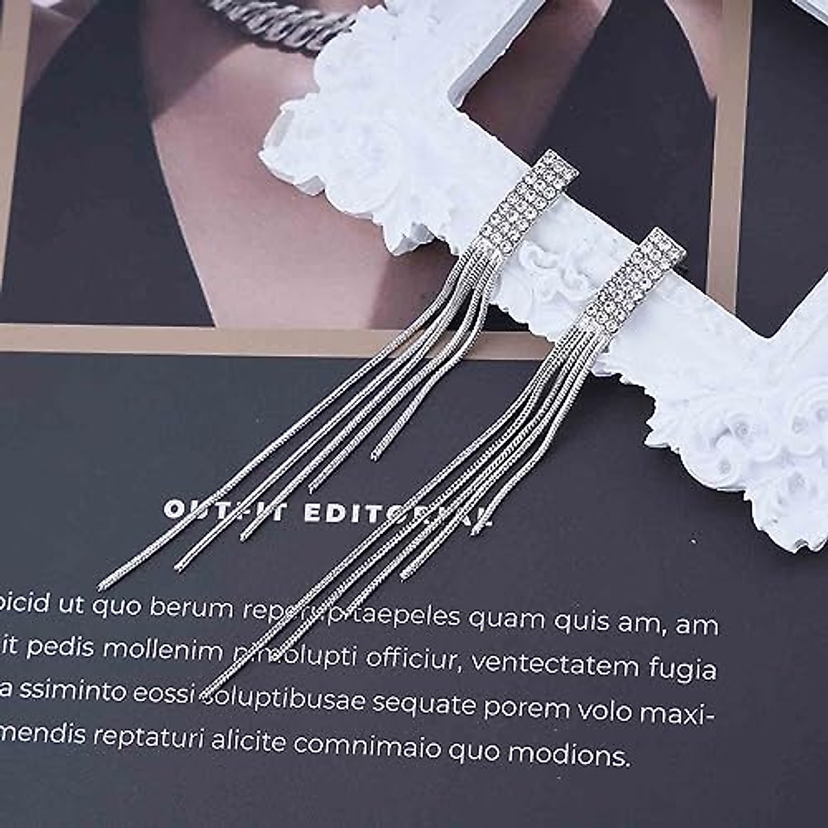 Sttiafay Vintage Rhinestone Dangle Earrings Silver Sleek Chain Drop Earrings Crystal Long Chain Tassel Earrings Sleek Metal Chain Earrings Jewelry for Women and Girls