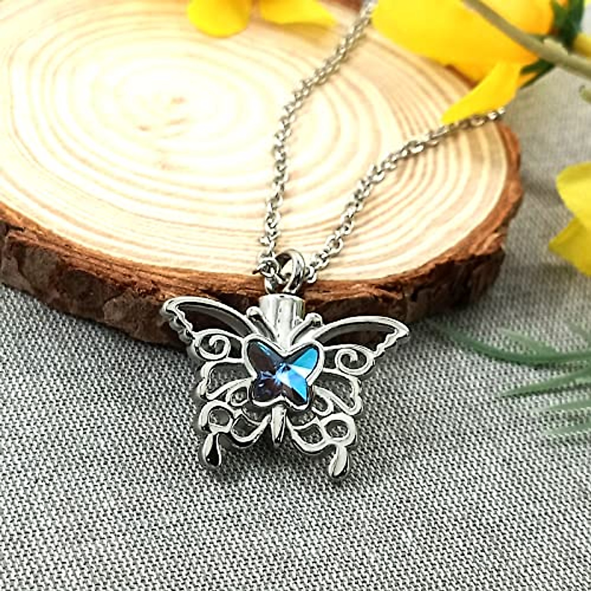 LuxglitterLin Butterfly Urn Necklace for Ashes for Ashes Animal Cremation Jewelry Keepsake Memorial Pendant Jewelry for Women Girls