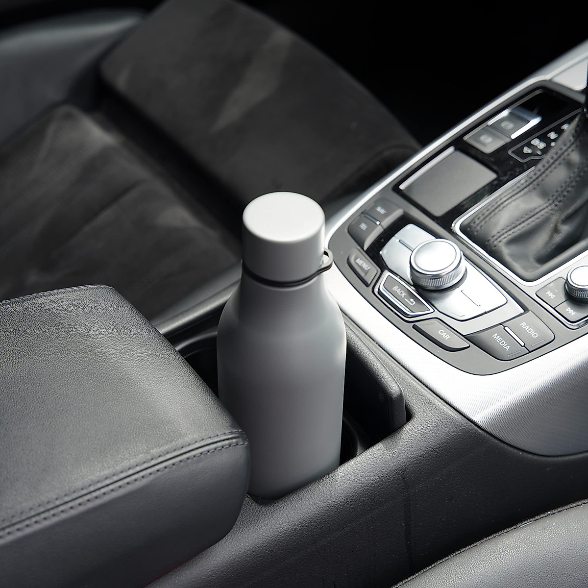 BJPKPK Insulated Water Bottles, 18 oz Stainless Steel Metal Water Bottle with Strap, BPA Free Leak Proof Thermos, Mugs, Flasks, Reusable Water Bottle for Sports & Travel, Marble-Amber