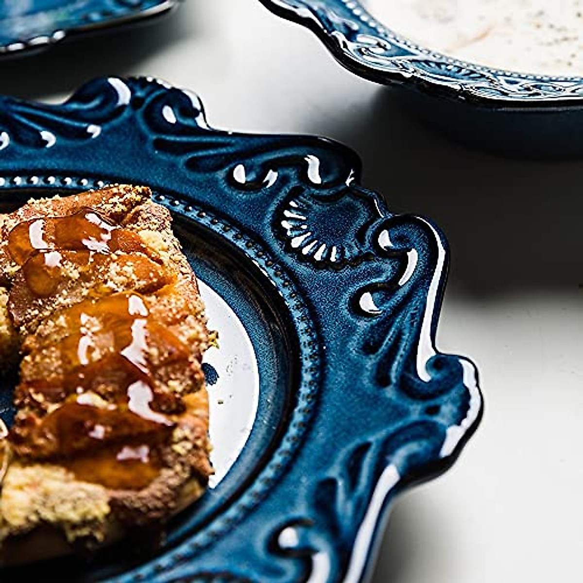 KOWMcp Dinner Plates Vintage Embossed Dessert Plate Ceramic Salad Dish Steak Pasta Dinner Plate Kitchen Tableware Dinnerware Party Household (Color : White, Size : C)