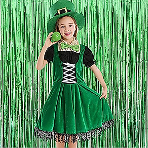 Green Tinsel Foil Fringe Curtain Party Backdrop Decorations for Christmas Graduation Birthday Wedding Engagement Bridal Baby Shower Bachelorette Holiday Celebration, Green Photo Booth Props - 2 Packs